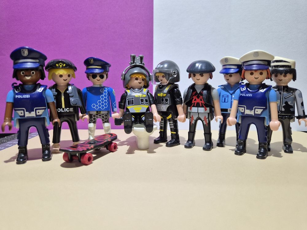 9 Playmobil Figuren Polizei SEK Sondereinheit (Gebraucht) in Burgdorf ...