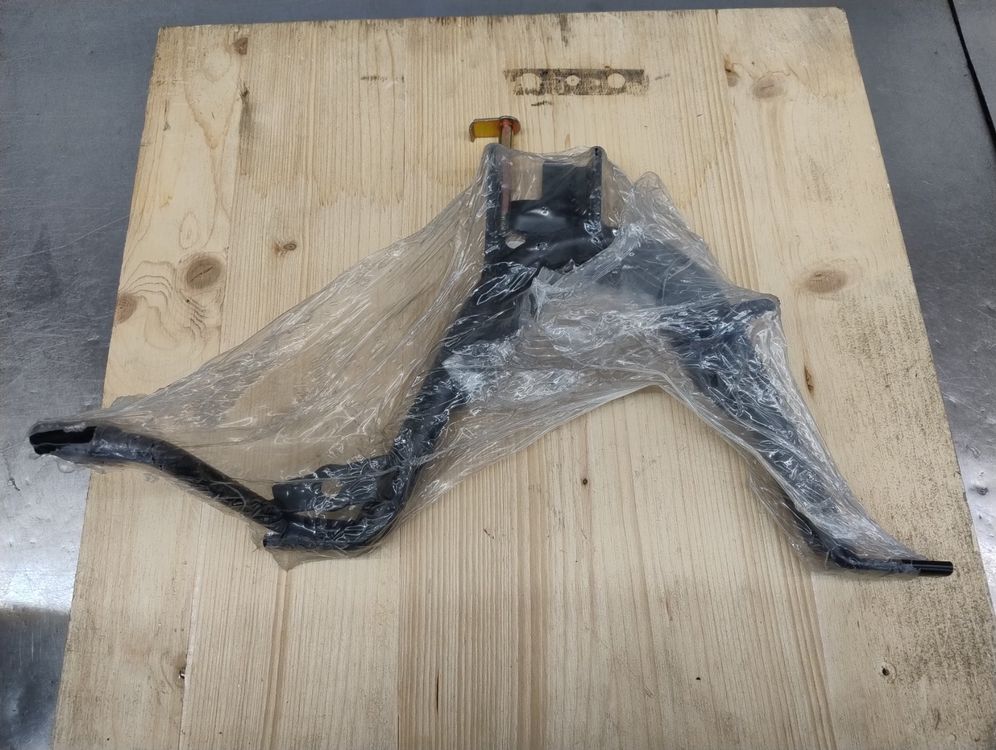 Ständer Yamaha Aerox (Neu und originalverpackt) in Rapperswil SG für CHF 1 – mit Lieferung auf ...