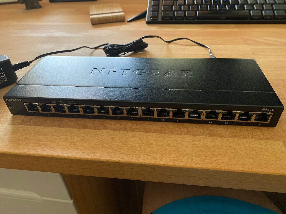 Netgear 16 Port Netzwerkswitch GS316-100PES unmanaged switch (Gebraucht ...