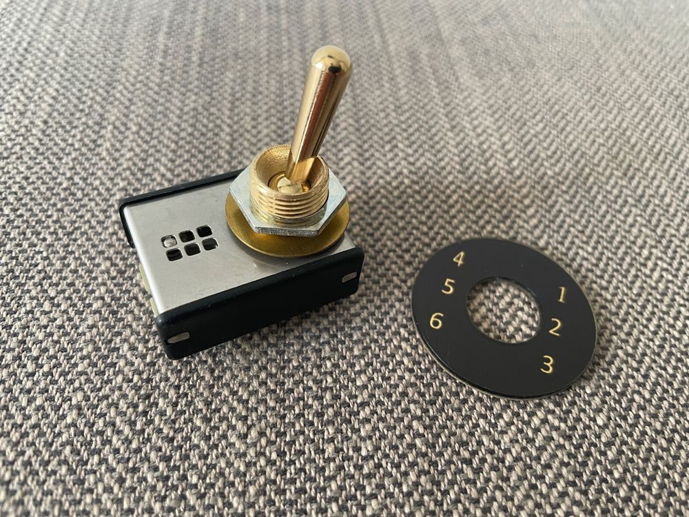 NFS Free-Way 6-way Toggle-Switch mit 1-6 Plate 3x3-02G #1 (Neu (gemäss ...