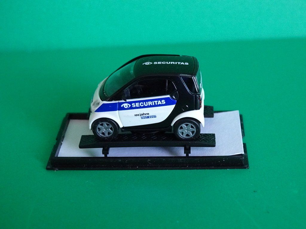 Smart fortwo von Busch 1/87 (Neu (gemäss Beschreibung)) in Bretzwil für ...