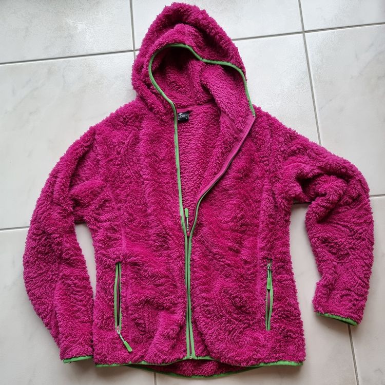 Tolle und warme Kuscheljacke in der Gr. L (Gebraucht) in Arth für CHF 9 – mit Lieferung auf ...