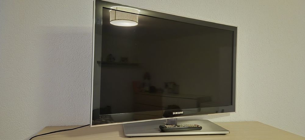 Samsung LED TV 37" UE37C6000 inkl. Fernbedienung (Gebraucht) in ...