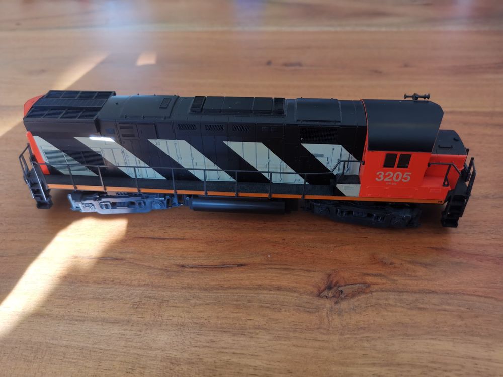 KATO CN Lok 3205 H0 GL/int 52 (Gebraucht) in Rebstein für CHF 37 – mit ...