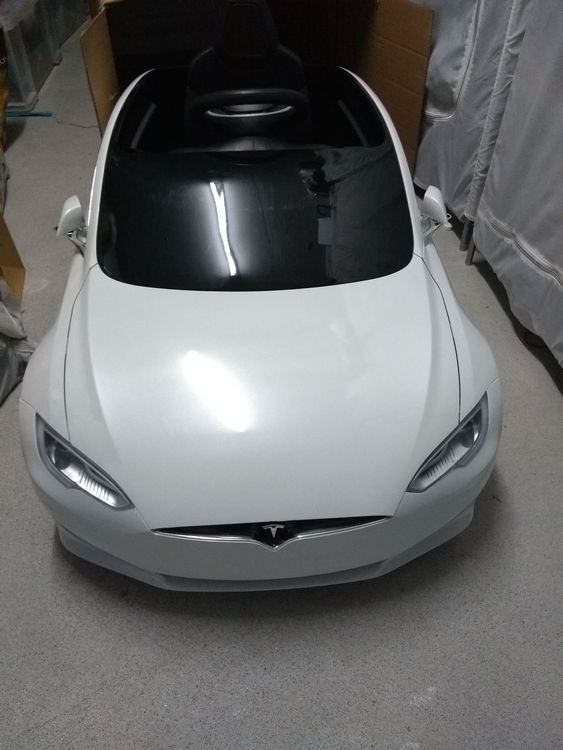 Tesla Model S for kids by Radio Flyer | Kaufen auf Ricardo