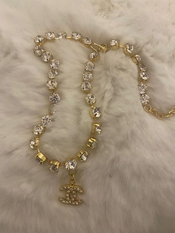 Chanel VIP Necklace Gold Crystal Bling | Kaufen auf Ricardo
