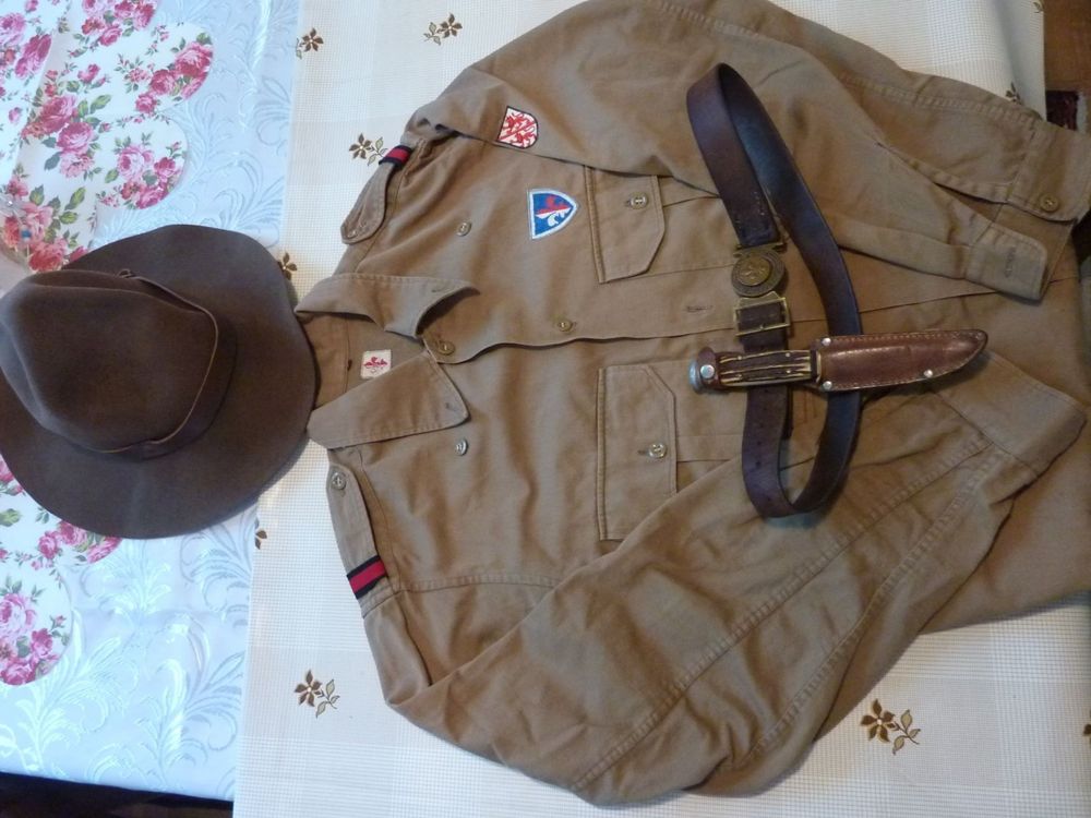 Pfadi Ausrüstung Hemd Hut Gurt Messer (Gebraucht) in Dietikon für CHF ...