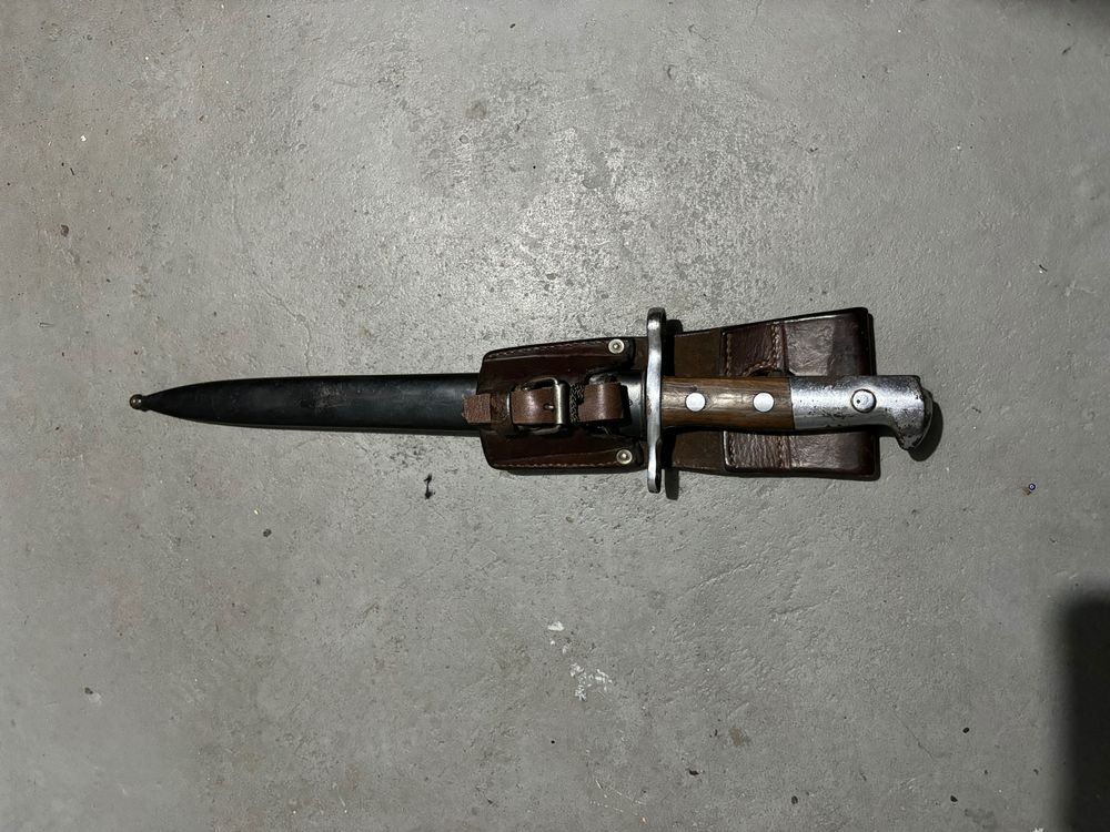 Schweizer Bajonett Elsener Schwyz mit Scheide (Gebraucht) in Grono für CHF 70 – mit Lieferung ...