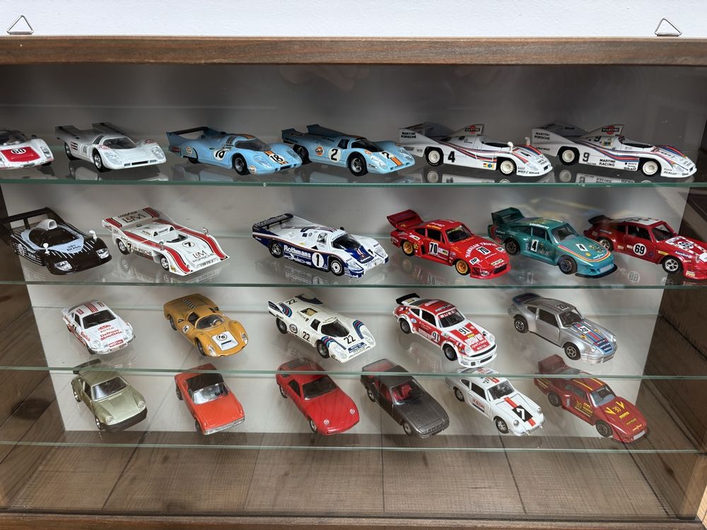 23 Porsche Model Autos inklusive Vitrine | Kaufen auf Ricardo