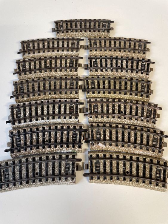 Märklin 5101 gebogenes Gleis, 1 Stück (Gebraucht) in Wilderswil für CHF ...