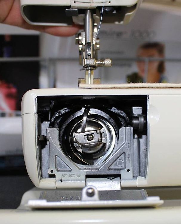 Nähmaschine Bernina 803, Schweizer Produkt, ab Service (Gebraucht) in ...