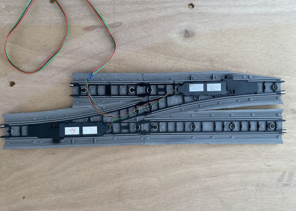 ROCO HO Gleis mit Bettung 2xWeichen 42539 Wr15 (Gebraucht) in Le ...