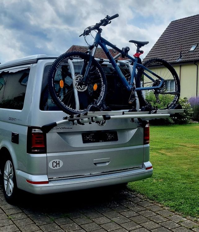 Original VW T6 Heckträger für 4 Fahrräder (Gebraucht) in Kölliken für CHF 500 – nur Abholung auf ...