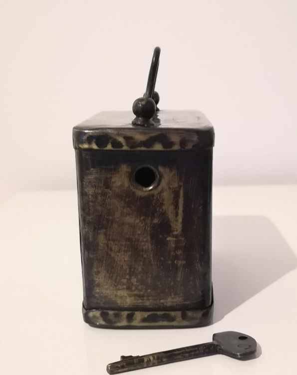 Alte Spardose - CHITTAGONG LOAN COMPANY LTD 1932 - (Gebraucht) in ...