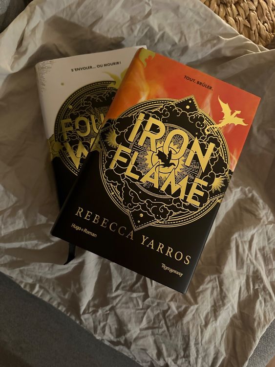 Fourth Wing et Iron Flame collection cartonnée 🐉 (Gebraucht) in Biel ...