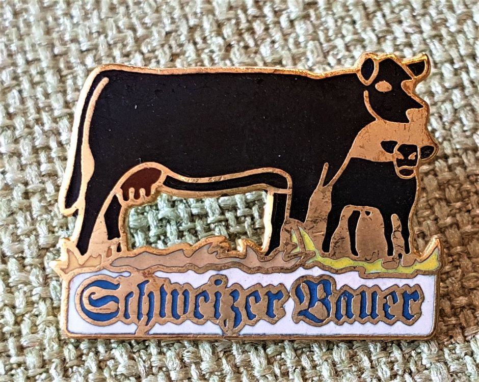 G580 - Pin Schweizer Bauer Kuh Cow (Gebraucht) in Reinach BL für CHF 2 ...