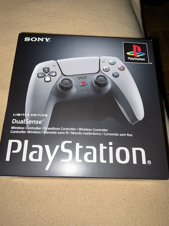 A vendre, PlayStation PS5 DualSense 30th Anniversary Limited (Neu und originalverpackt) in ...