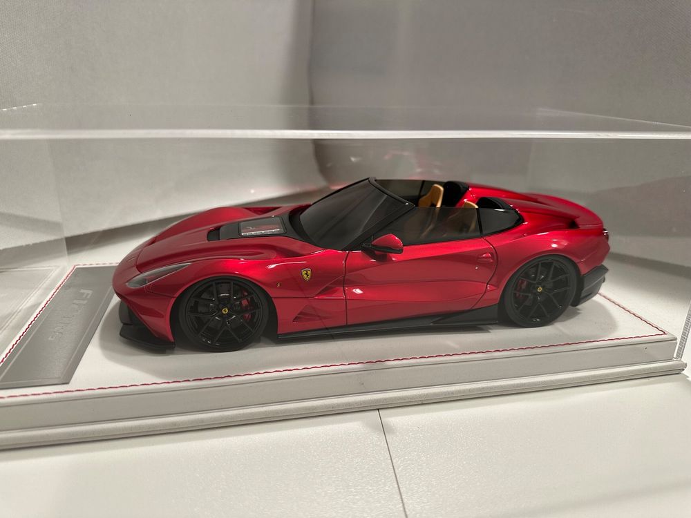 Ferrari F12 TRS 1:18 Davis & Giovanni Candy red 7/10 (Neu und ...