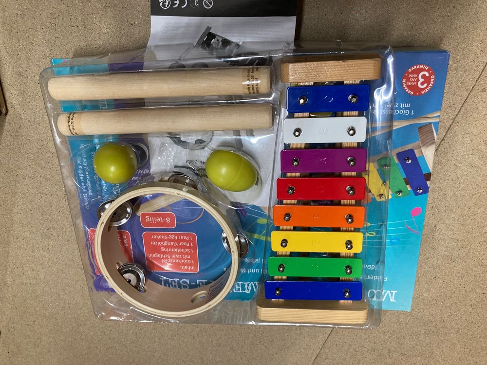 Musikinstrumente-Set Kinder (Gebraucht) in für CHF 5 – mit Lieferung auf Ricardo kaufen