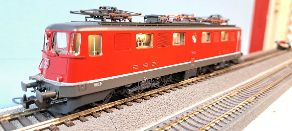 Ae 6/6 SBB Thun rot Digital mit Decoder / Neuwertig Piko (Gebraucht) in ...