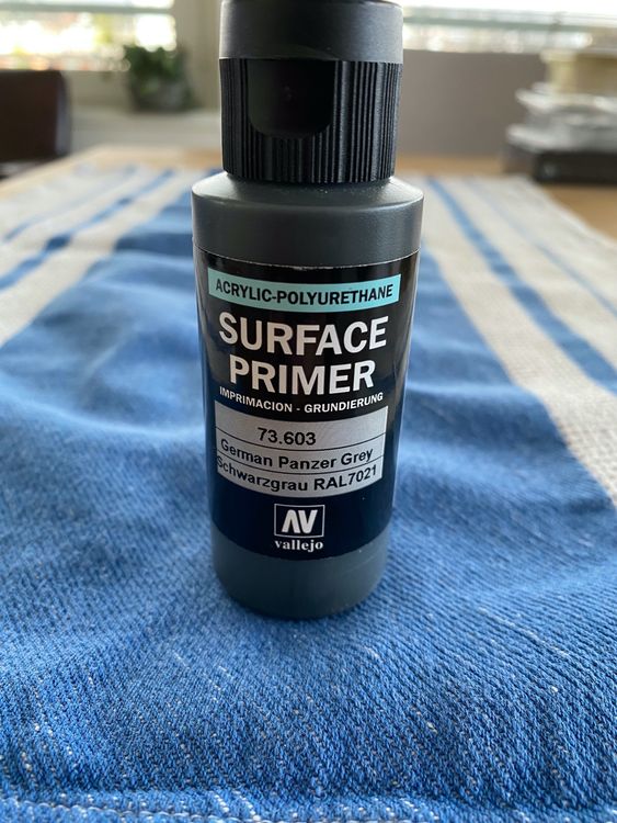 VALLEJO PRIMER GERMAN PANZER GREY RAL 7021 | Kaufen auf Ricardo