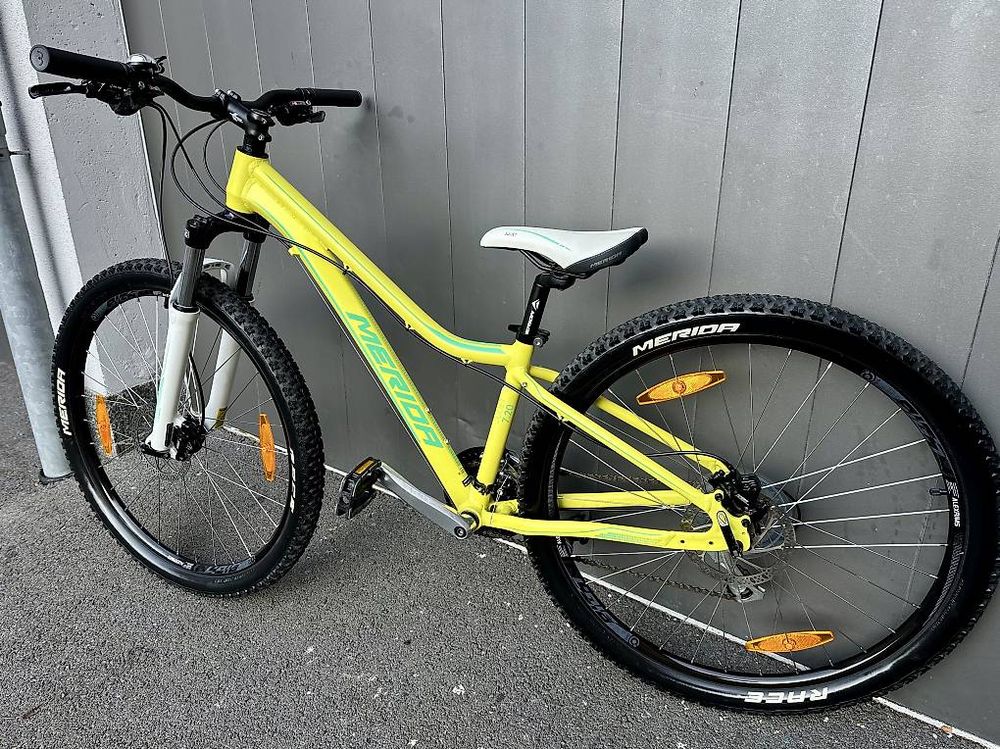 Bicicletta MTB Merida da ragazza 27.5 PARI AL NUOVO (Gebraucht) in ...