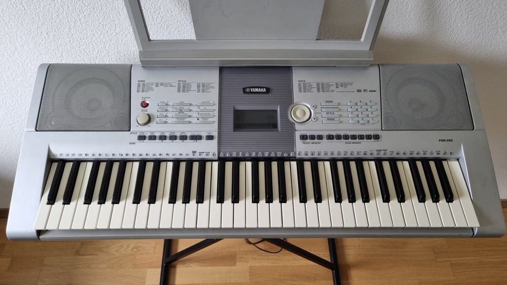 Keyboard / Clavier Yamaha PSR-295 (Gebraucht) in Zürich für CHF 0.5 ...