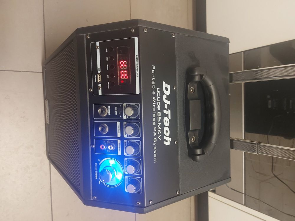 DJ-Tech Wireless portable Music Box Cube | Kaufen auf Ricardo