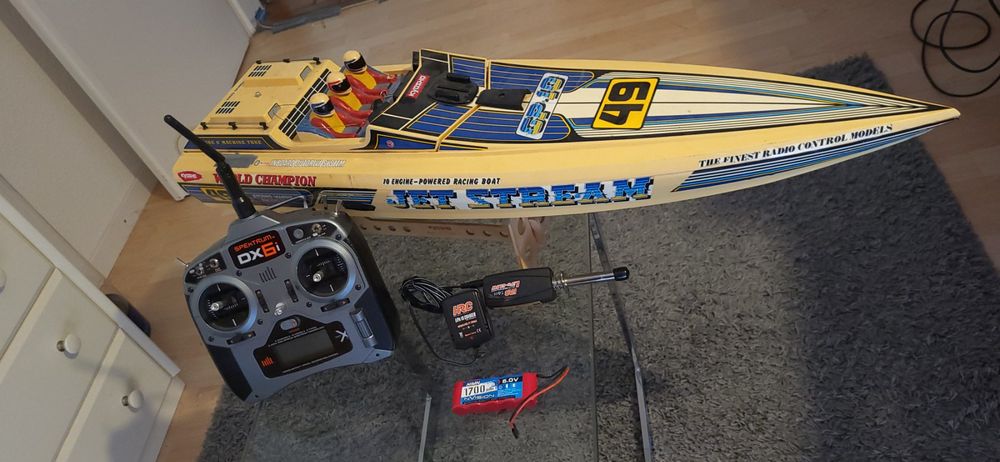 Kyosho Jet stream mit verbrenner und zubehör (Gebraucht) in ...