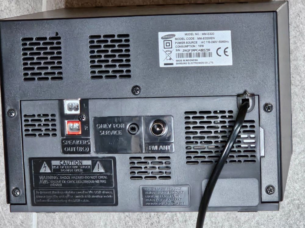 Samsung MM - E320 Mini Stereoanlage. | Kaufen auf Ricardo