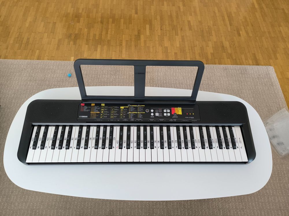 Keyboard Yamaha PSR-FS2 (Gebraucht) in Nänikon für CHF 17 – mit ...