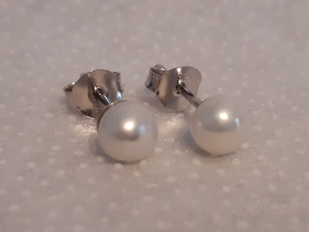 Perlen Ohrstecker Sterling Silber 925 (Neu und originalverpackt) in Einsiedeln für CHF 18 – mit ...