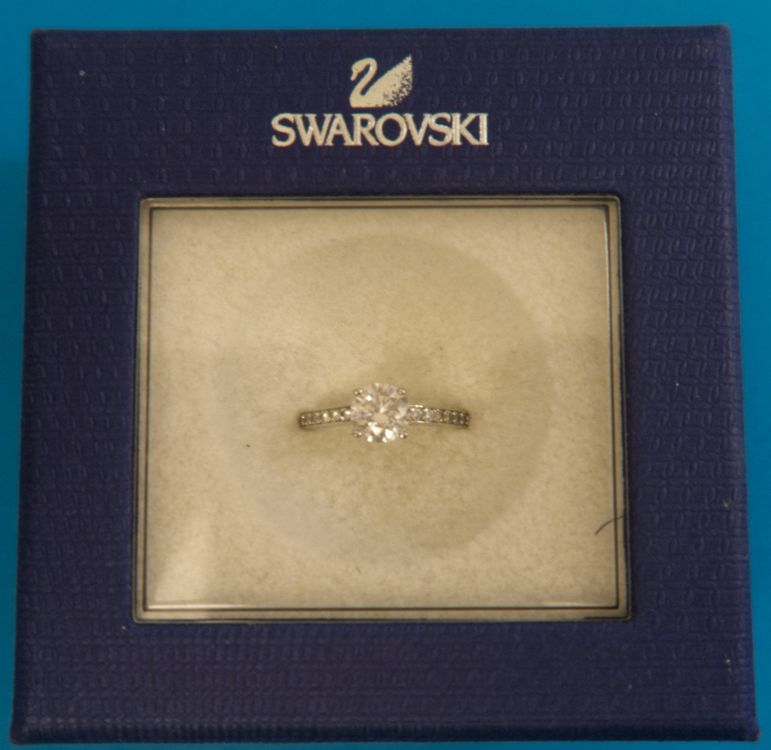 Swarovski Ring Gr. 58 (Gebraucht) in Dänikon ZH für CHF 20 – mit Lieferung auf Ricardo kaufen
