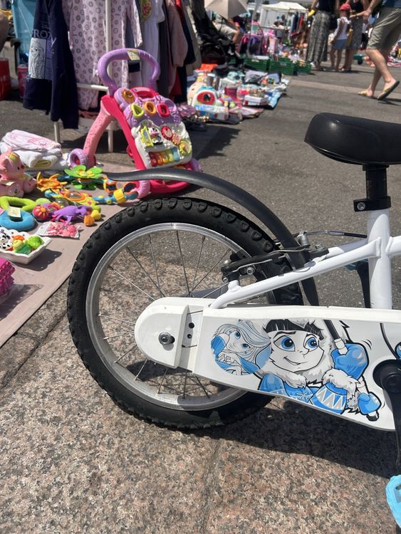 Vélo enfant B'twin inuit 100, 16 pouces blanc, dès 4 ans (Gebraucht) in ...