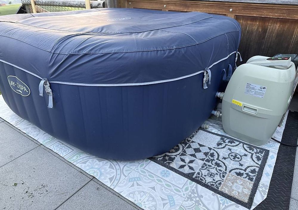 Whirlpool Laz-y-Spa (Gebraucht) in St. Gallen für CHF 270 – nur ...