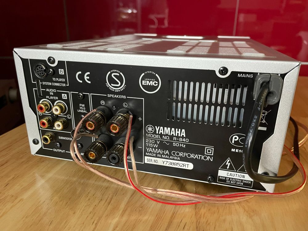 Yamaha R-840 - 2.1 Receiver im Midi-Format | Kaufen auf Ricardo