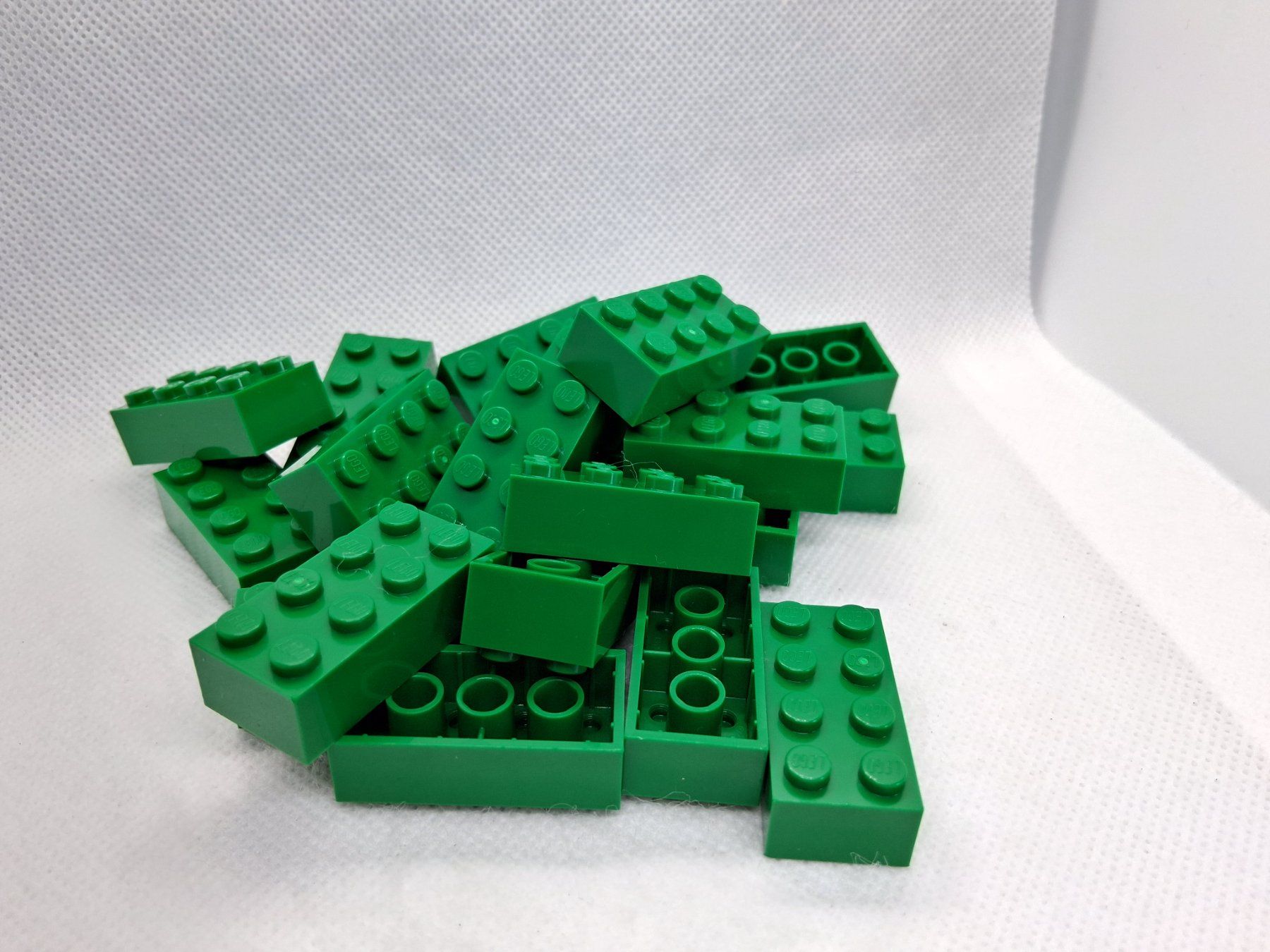 Lego 20 Stk. Brick 2x4 grün (new) (Neu und originalverpackt) in Inwil ...