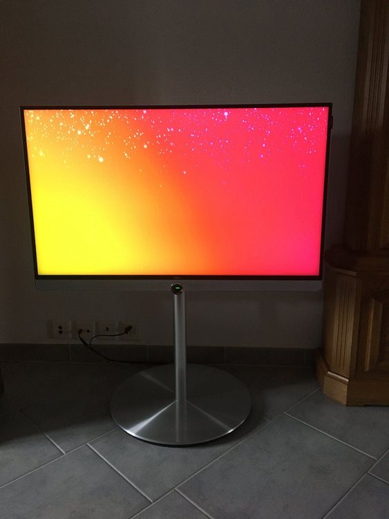 Fernseher Loewe Art 40 mit Standfuss | Acheter sur Ricardo