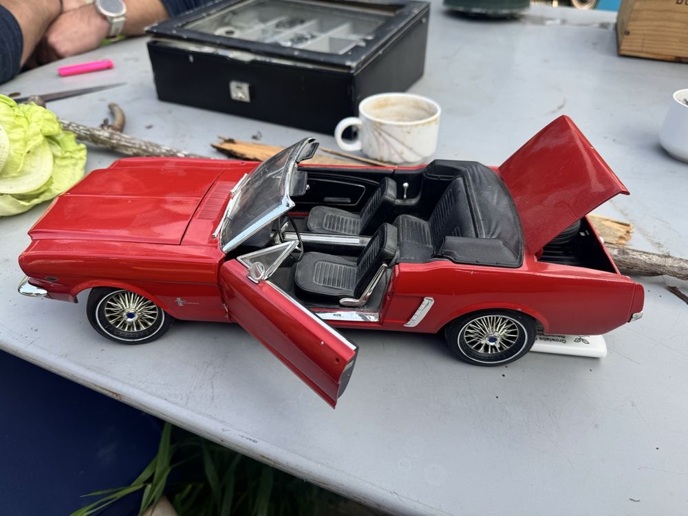 Ford Mustang, 1/12, 1964 1/2 Cabriolet Modellauto, Rot (Gebraucht) in ...