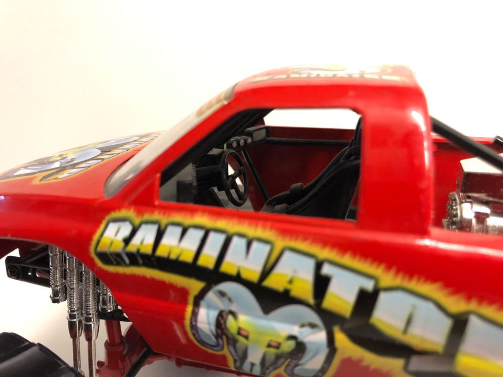 Dodge Ram Monstertruck Raminator 1:18, Muscle Machines, RAR (Gebraucht ...