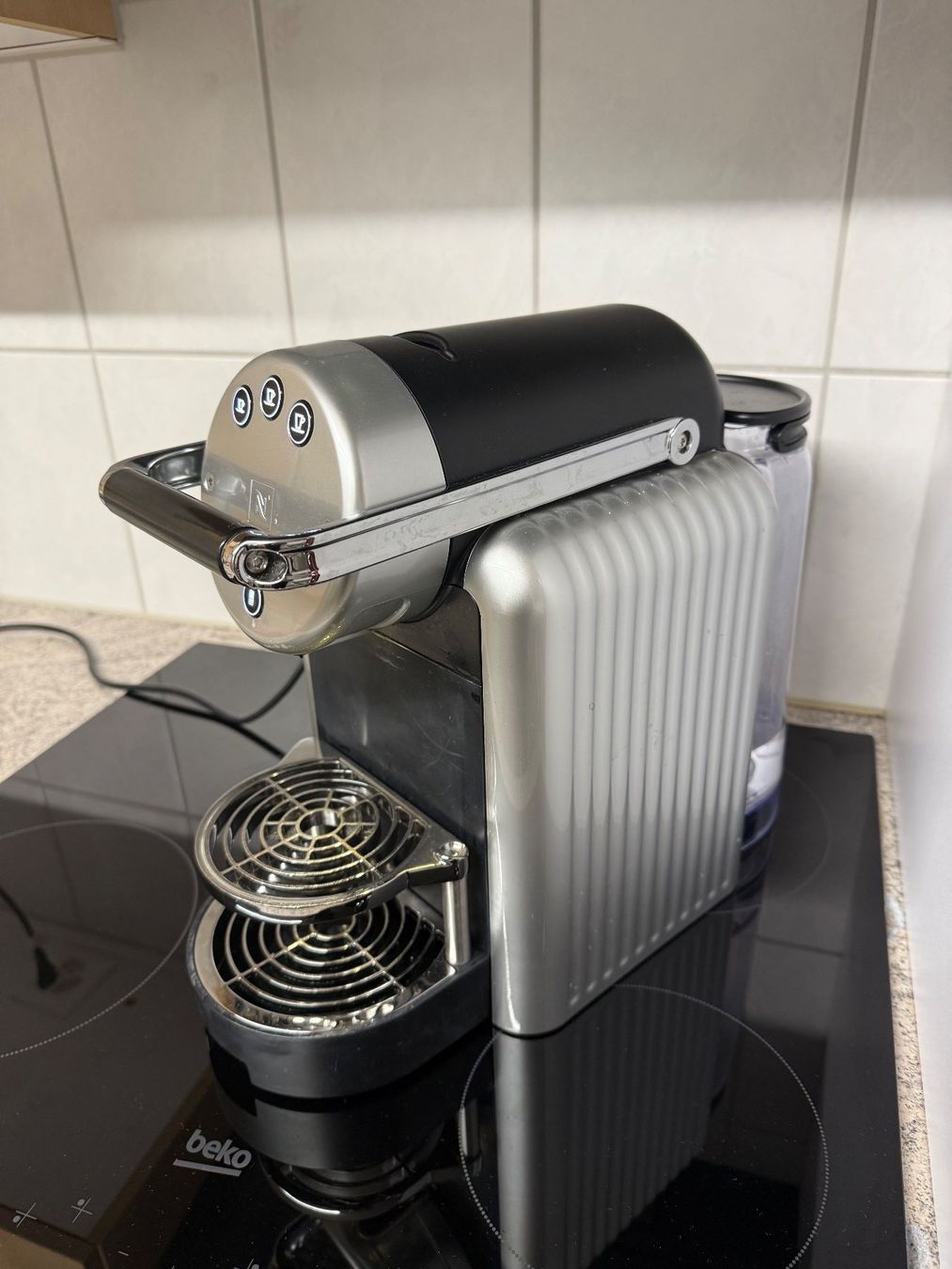 Nespresso Maschine Klappe Geht Nicht Auf