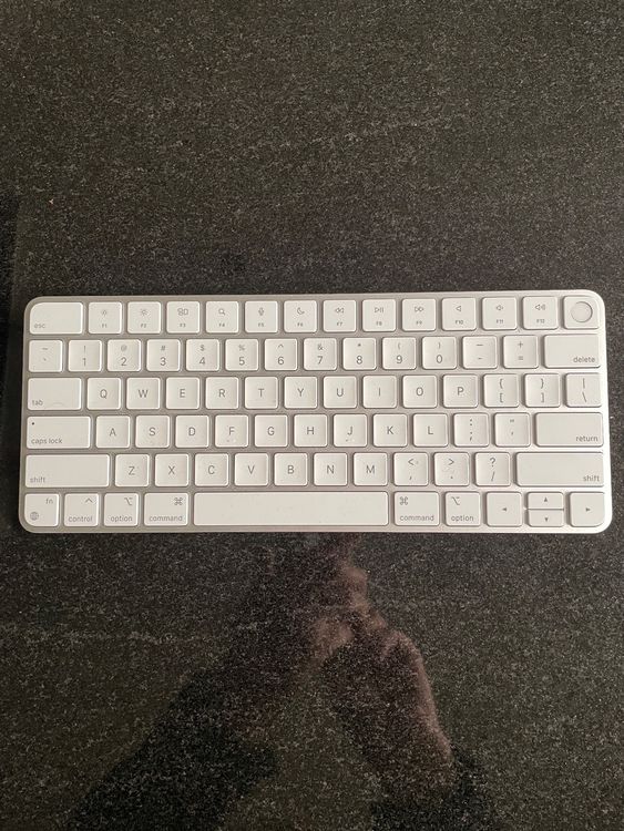 Apple Magic Touch Keyboard QWERTY (Neu (gemäss Beschreibung)) in ...