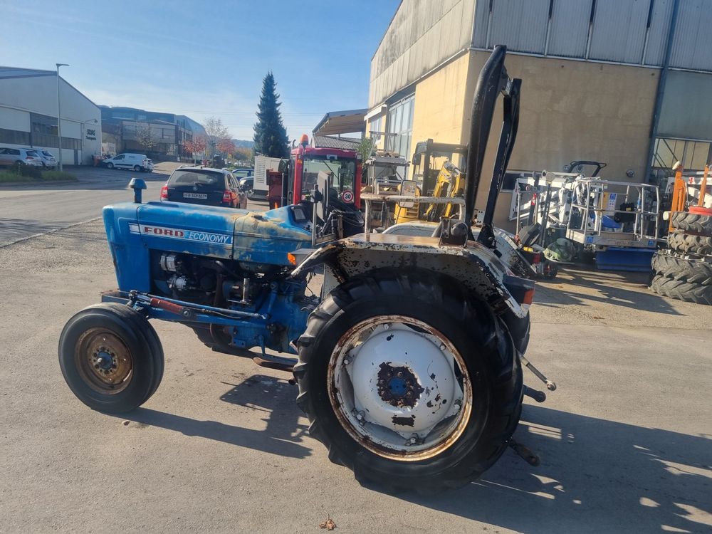 Traktor Ford Economy mit Servolenkung ab 1.- | Kaufen auf Ricardo