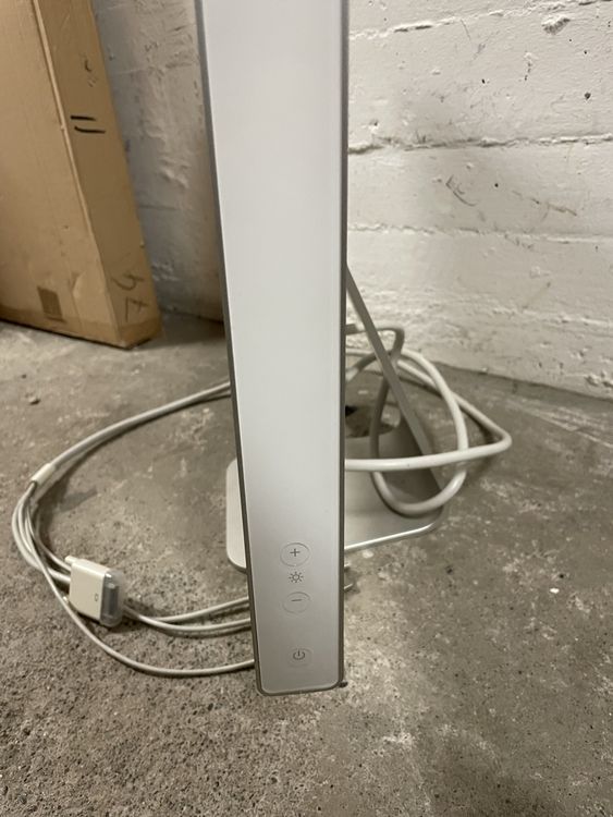 Apple Cinema HD Display A1082 23,0 Zoll Monitor (Gebraucht) in Pratteln ...