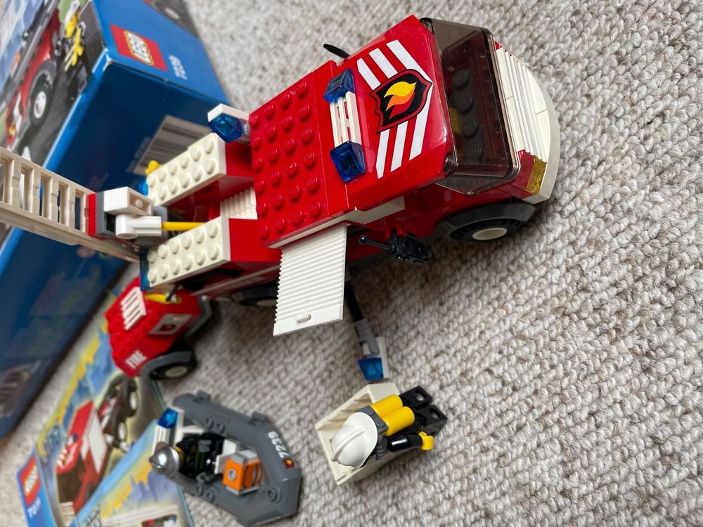 Lego 7239 Feuerwehrauto mit Anhänger und Schlauchboot 5-12 (Gebraucht ...