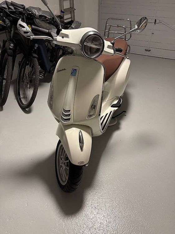 Vespa Primavera weiss (Gebraucht) in Langendorf für CHF 2800 – nur Abholung auf Ricardo kaufen