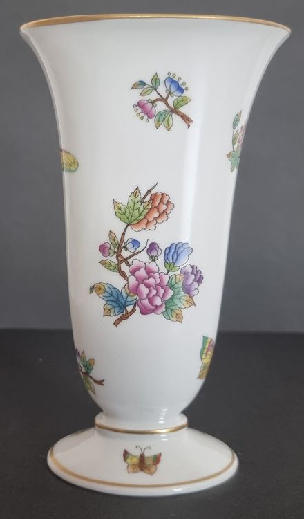 Grosse Herend Vase mit Schmetterling und Blume Motiv | Kaufen auf Ricardo