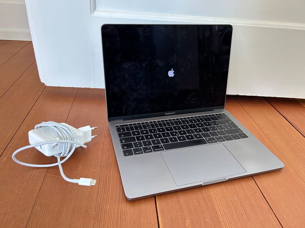 MacBook Pro 13 inch | Kaufen auf Ricardo