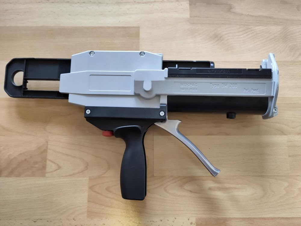 Kartuschenpresse Mixpac Type DM 200 (Gebraucht) in für CHF 40 – mit ...