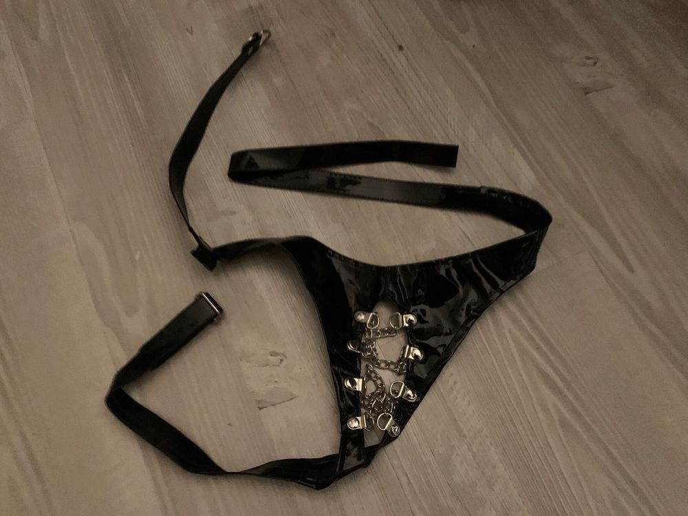 Sexy string Gebraucht (Gebraucht) in Chiasso für CHF 3 – mit Lieferung ...